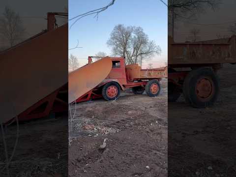 I bought a super old snow plow truck!