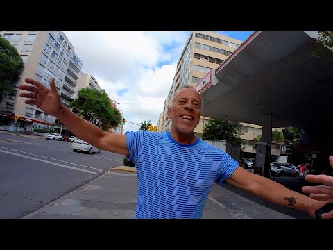 70 year-old Uruguayan actor shows me Montevideo 🇺🇾