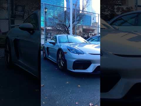 Porsche #GT4 #Manhattan #NewYork #BigApple #CarPorn #DDE #DreamCar #RaceCar