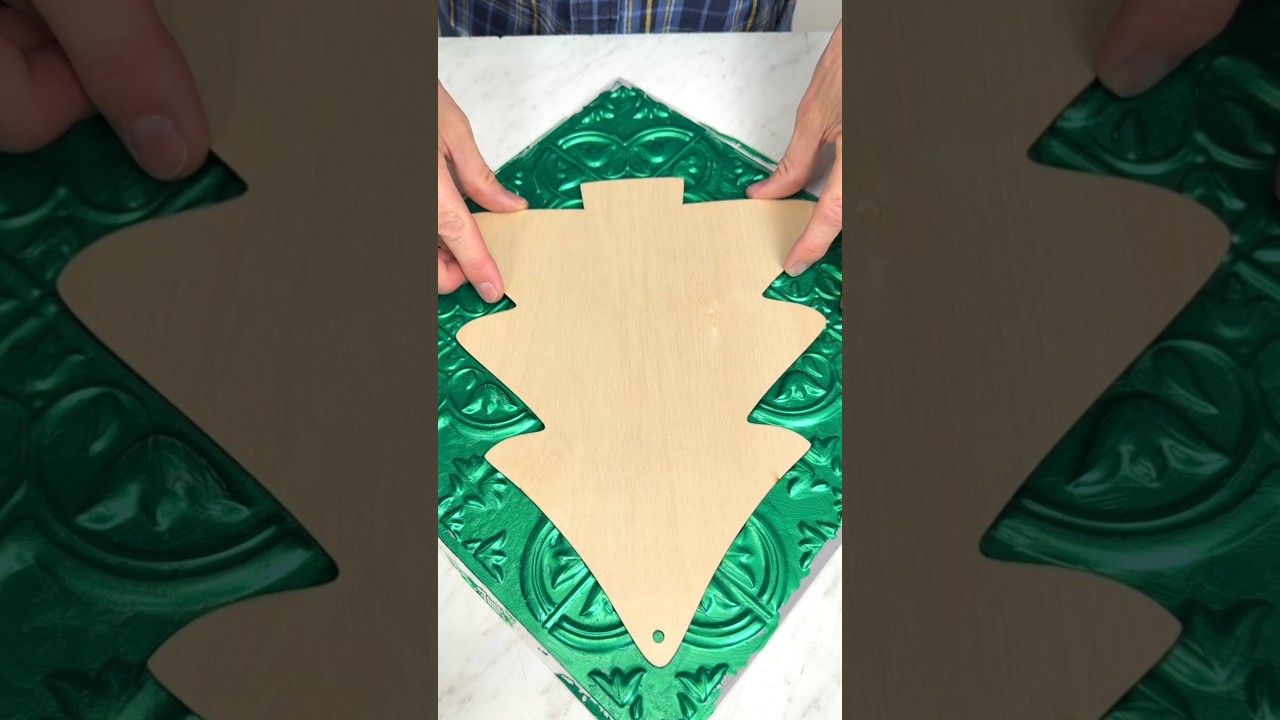 Vintage Christmas Ornament #diy #diyprojects #holidaydecor