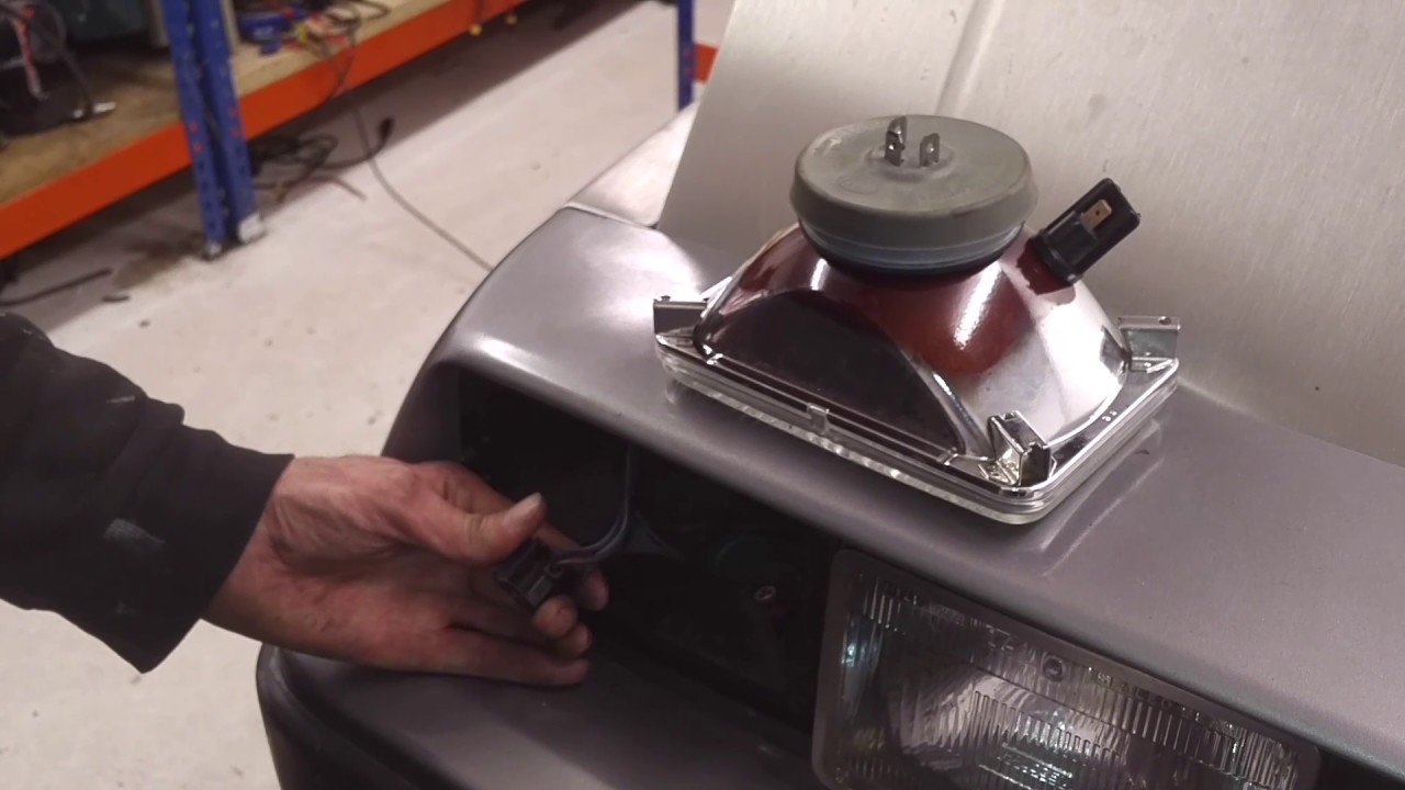 DeLorean LED Headlights – DeLoreanDirectory.com