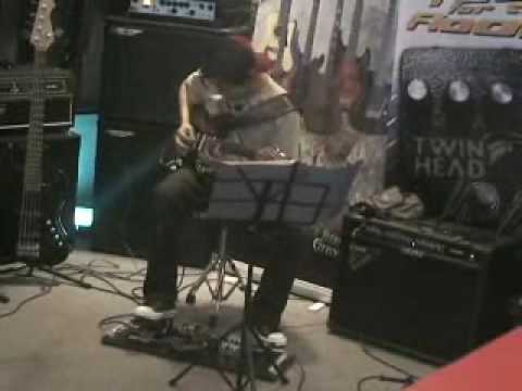Junji Lerma - Guitar Clinic at The Music Source May 16 '09