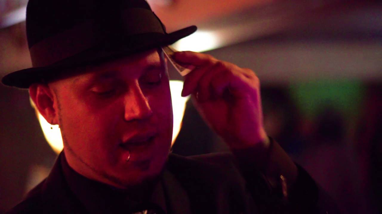 Hire Alex Iverson - Strolling/Close-up Magician in Brooklyn, NY | GigSalad