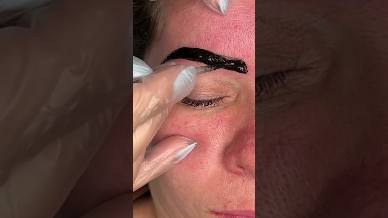 Olha esse destaque que a henna da na sobrancelhas ainda com micro😱❤️