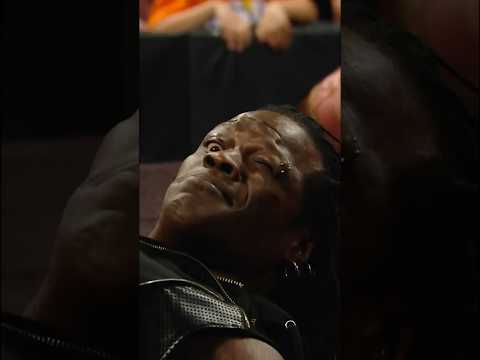 R-Truth really did that 😂