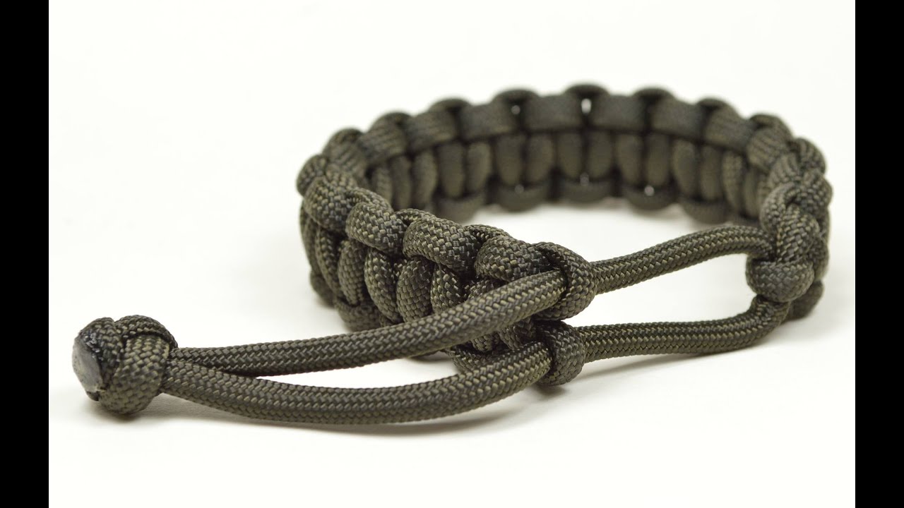 Make a Mad Max Style Paracord Survival Bracelet THE ORIGINAL - Boredparacord.com