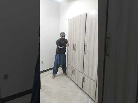 Movable wardrobe