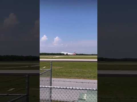 American A320 Takeoff From XNA #travel #americanairlines #aviation #airport