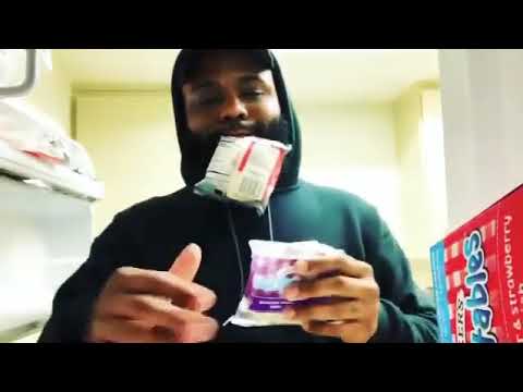 What’s in my fridge | smuckers uncrustables