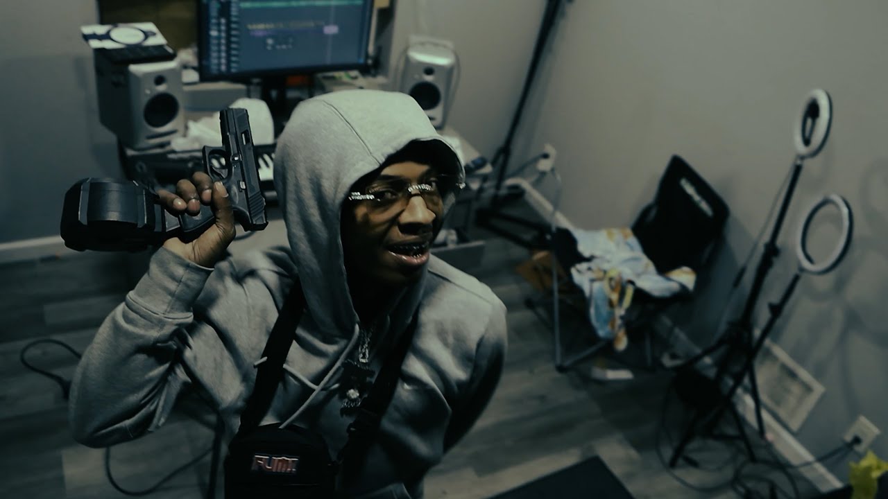 Certified Trapper ft AyooLII & Ad Huncho - No Caption Needed (Official Music Video)