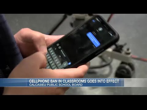 Calcasieu Parish School Board speaks on cellphone ban in classrooms