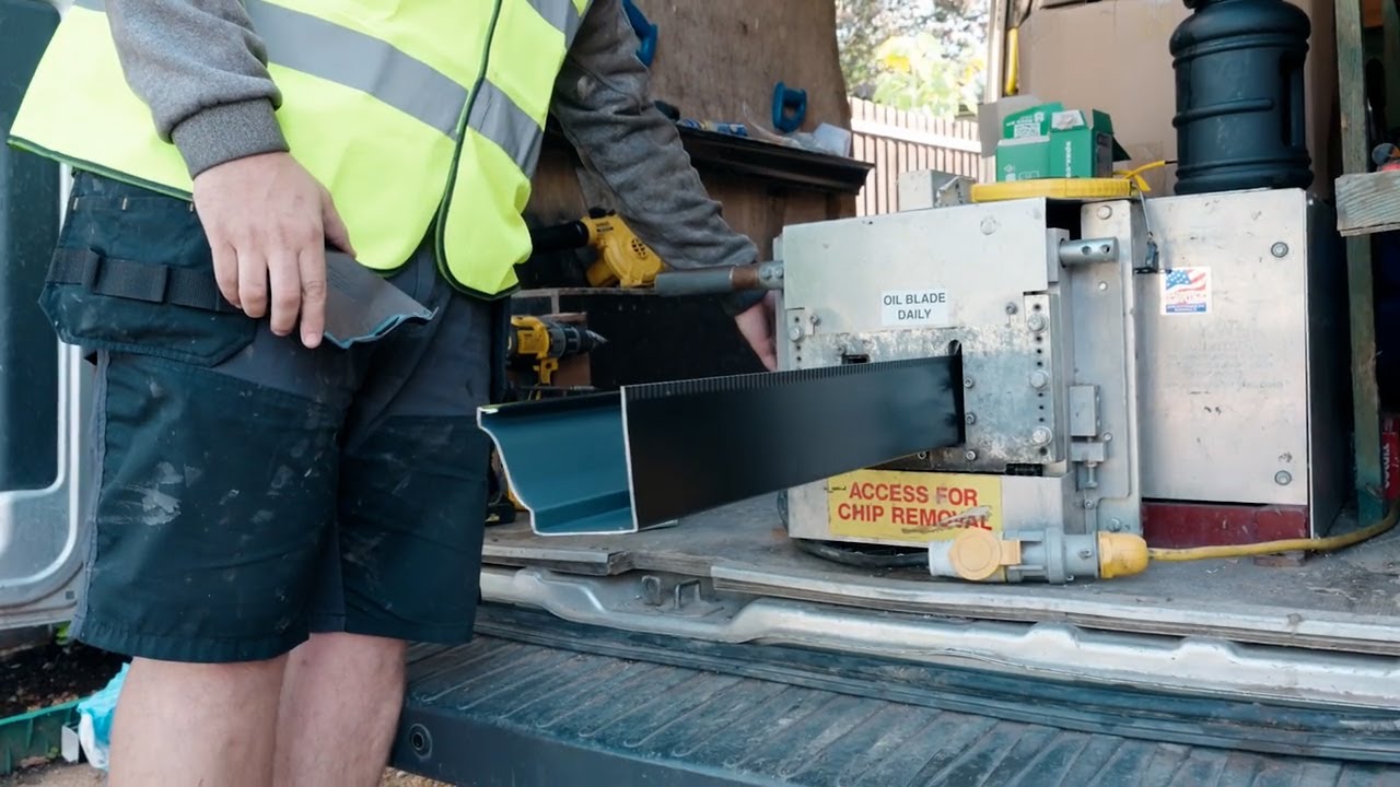 Mustang Seamless Aluminium Gutters: Production & Installation Demo | Sustainable Guttering - ARP Ltd