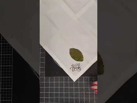 How to make diy holiday dinner napkins