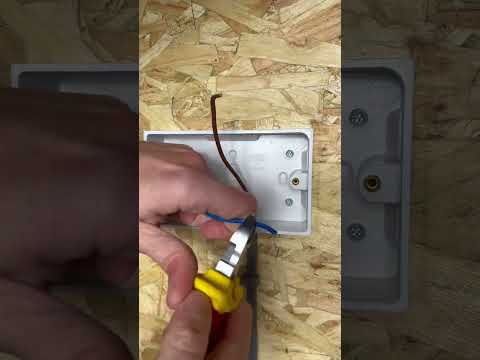 EASY How To Wire a Socket #electricalvideos