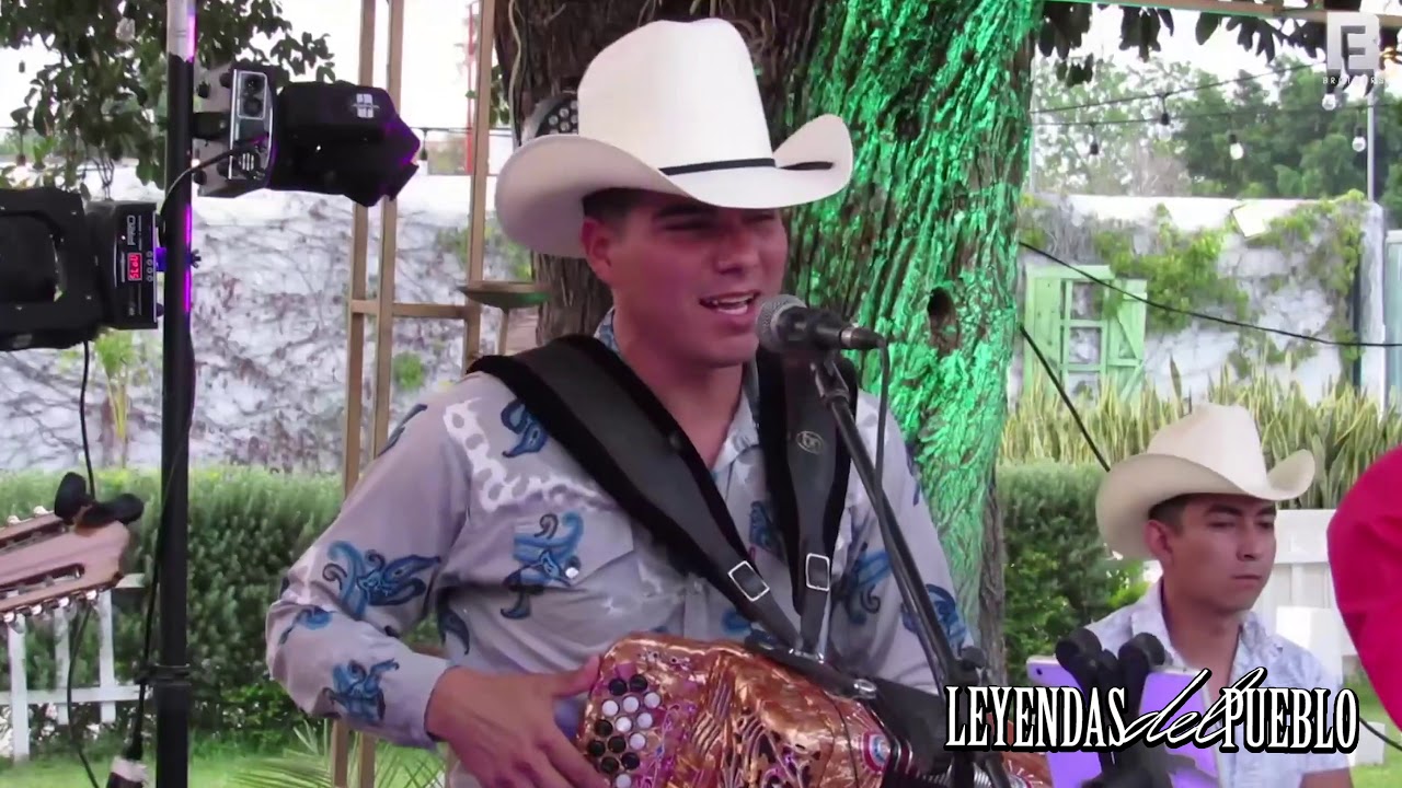 El Angel Del Corrido Y Sus Plebles - Y Te Vi Con El (Video Oficial) En Vivo