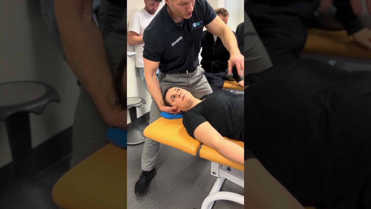 Osteopathic manipulation for neck pain #neckcracking #chiropractic #osteopathy