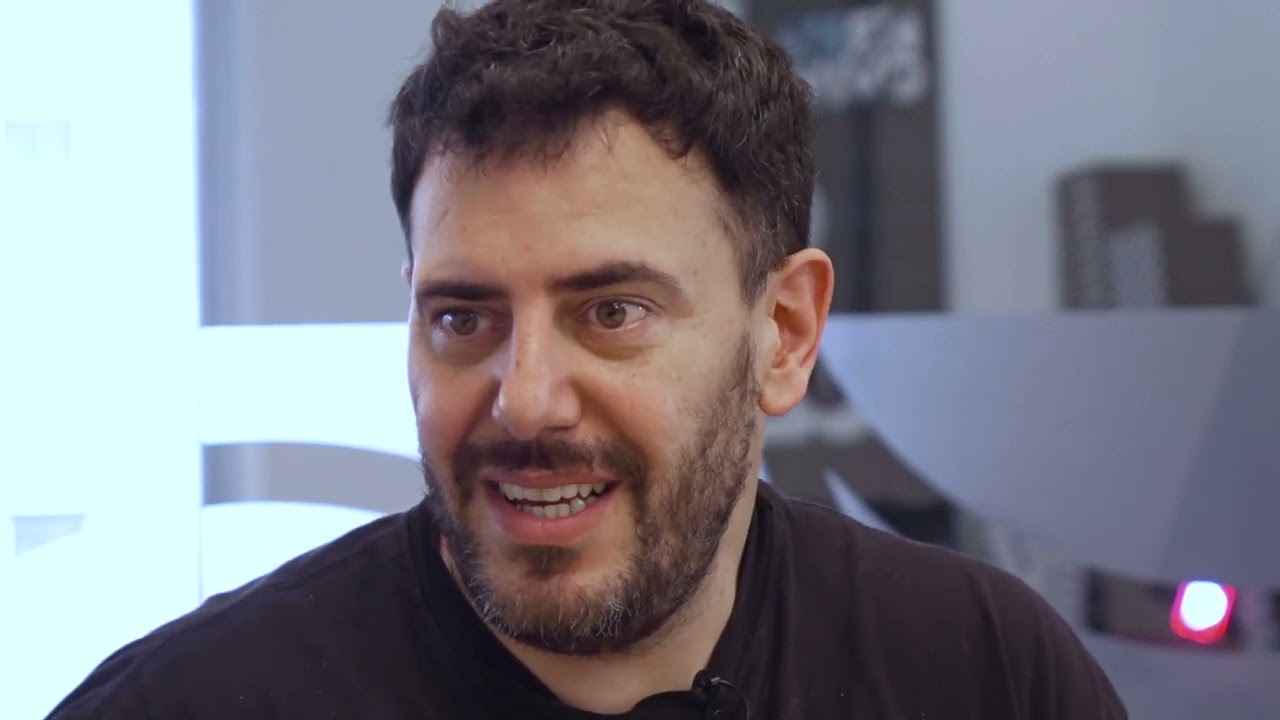 Martín Garabal. El humor, un estilo de vida – Revista Acción