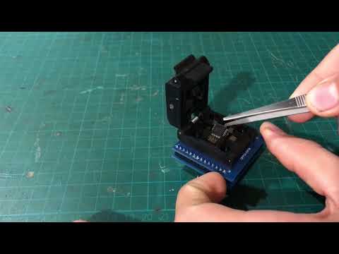 Differences between ATmega328P AU & PU. & a look at a Clam-Shell adaptor