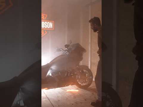 FIRST LOOK at the NEW 2025 Harley CVO ST opened from a CRATE