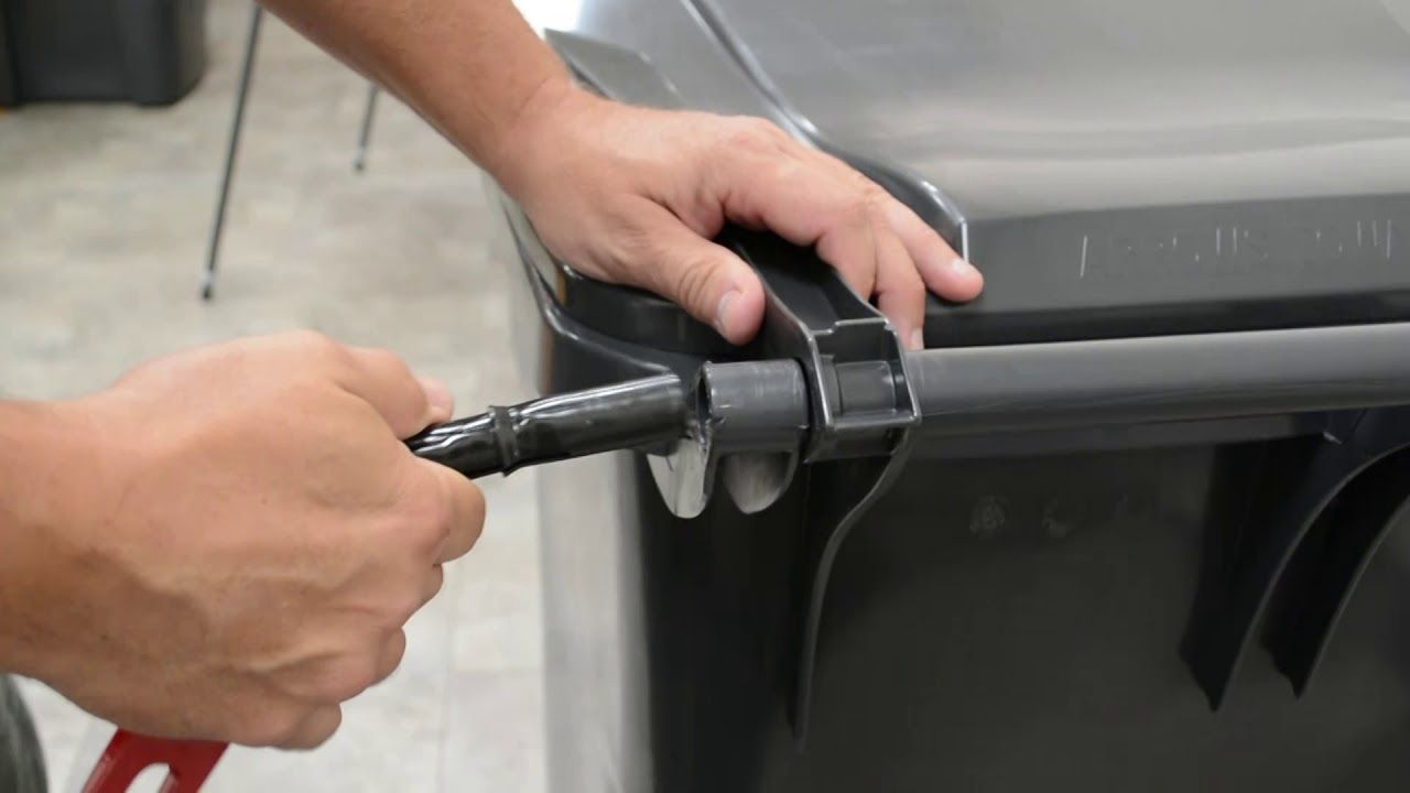 Otto Environmental Removal of hinge pins for lids