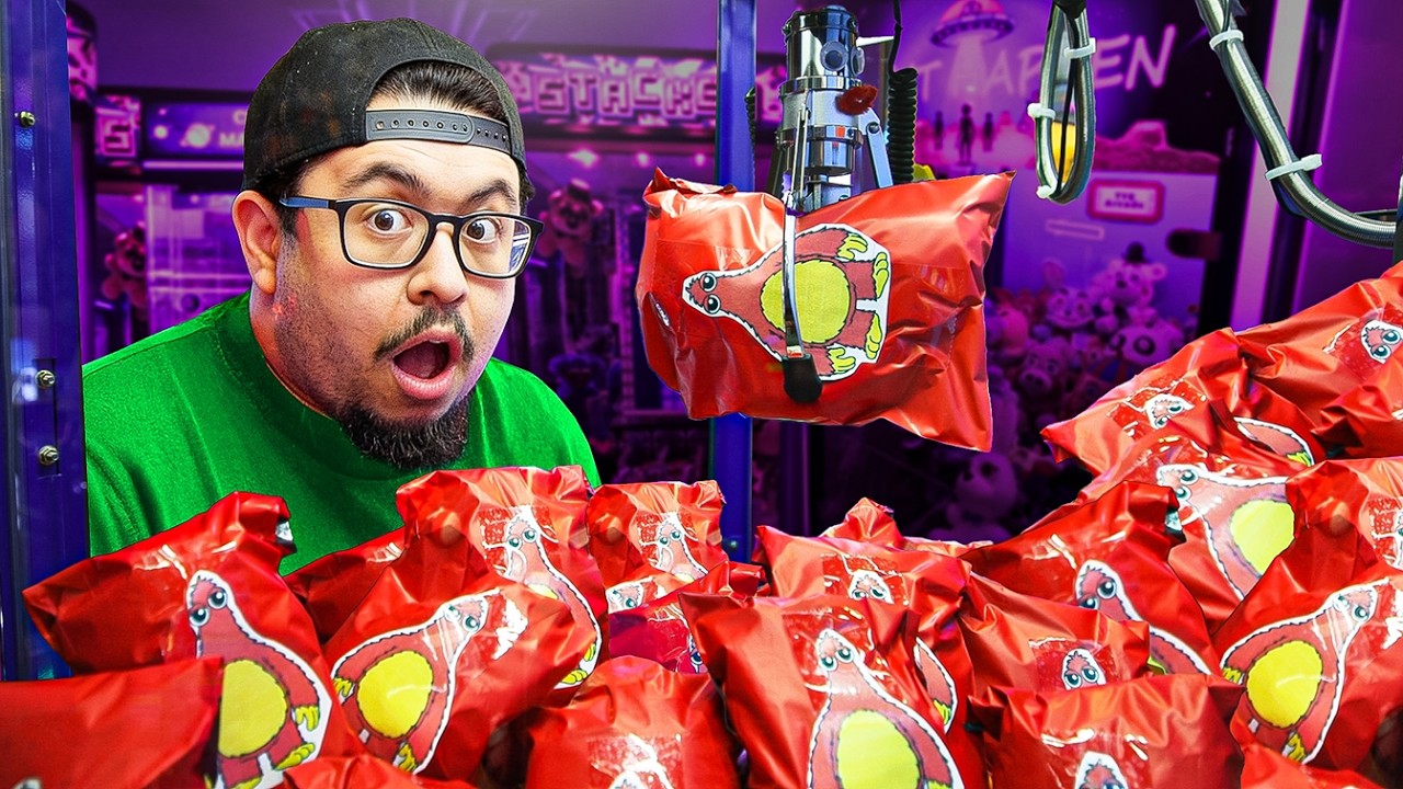 I FOUND A Chum Chompkins Mystery Claw Machine