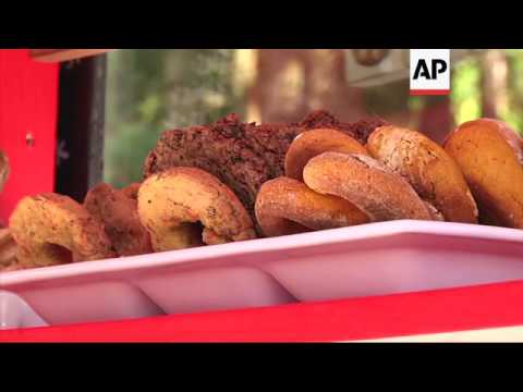 New Seattle Food Truck Caters to Canines