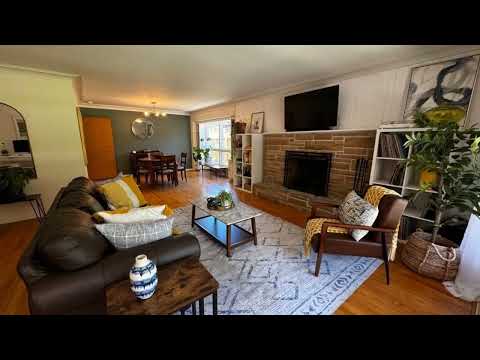 5689 North Las Casas Avenue, Chicago, IL 60646