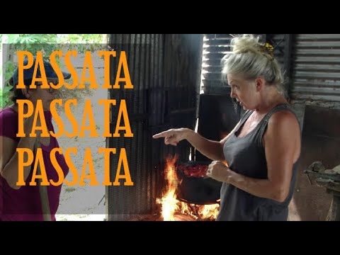 Making PASSATA di POMODORO in an Italian Village in Abruzzo Ep 30