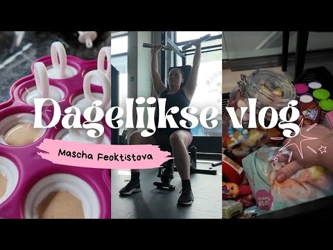 Snack en snoeplade organizen, ijsjes maken van een smoothie | Vloggloss 3836