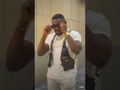 Con(fidence) Man Deyemi Okanlawon! IG: @deyemitheactor 😎