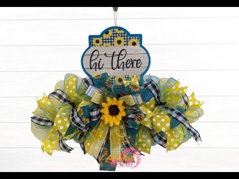 Hi There Wreath Rail Tutorial | Hot Mesh Mom