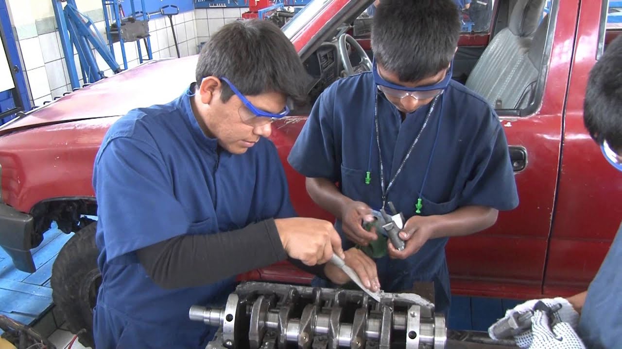 #SENATI Mecánico automotriz