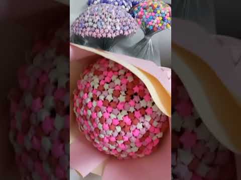 What can you do with paper stars? #paperstars #origamistars #origami #craft #origamibouquet #diy