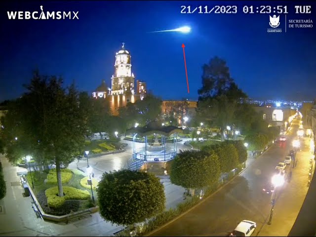 Actualidad - Graban momento en que cae meteorito en México (VIDEO)
