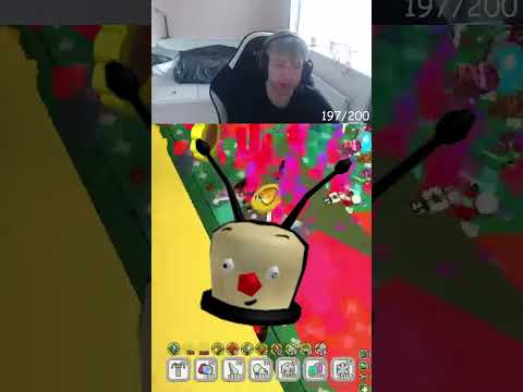 BananaBSS Reveals His FAVOURITE Bear After Playing For 950 Days In Bee Swarm Simulator! #roblox