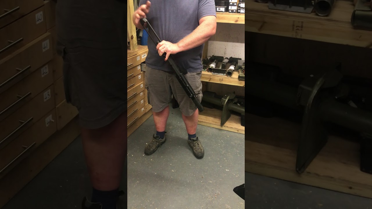 Deactivated H&K MP5SDA3 SMG