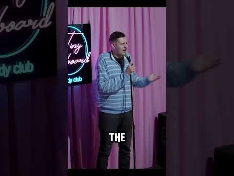 Modern day solutions π«‘ @kenyoncomedy #kenyonadamcik #brastrap #unclesam #funny #comedy #standup