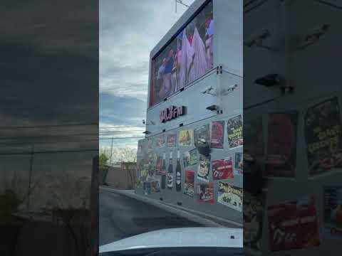 A new drive-in movie theater in Las Vegas!