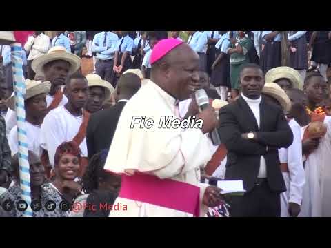 Bishop Severus Jjumba Alina obubaka gyetuli. Wuliriza bulunji nnyo.........