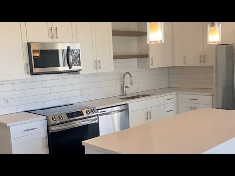 Denver Apartment Finders - 2 Bedroom Jefferson Park - Starting @ $2,990 - 8 Weeks Free - Brand New
