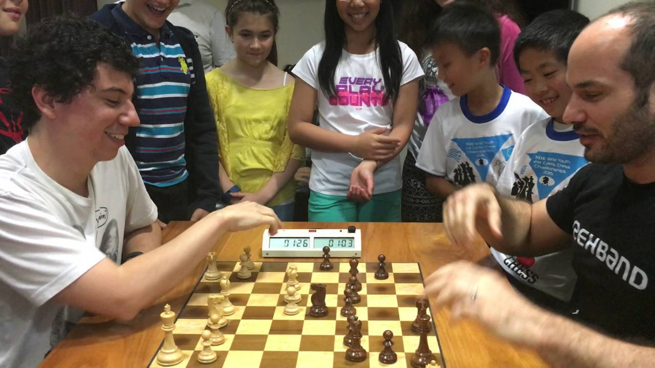 Blitz Showdown at USCS33: GM Alejandro Ramirez vs IM Greg Shahade