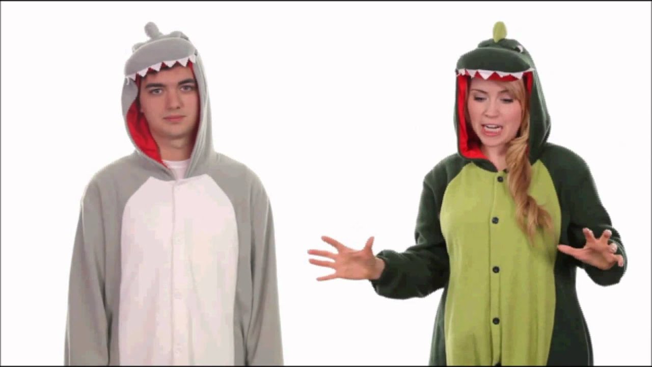 LEE NEWTON AS A DINOSAUR!!!!