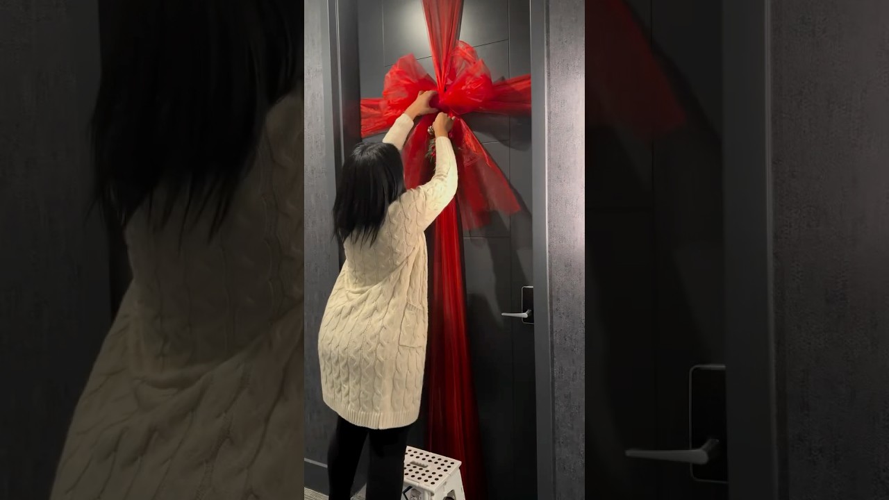 Christmas Door Decoration Hack | DIY Festive Bow