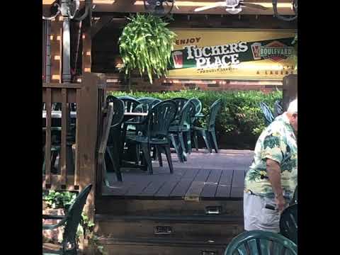 Tucker’s Place St Louis mo
