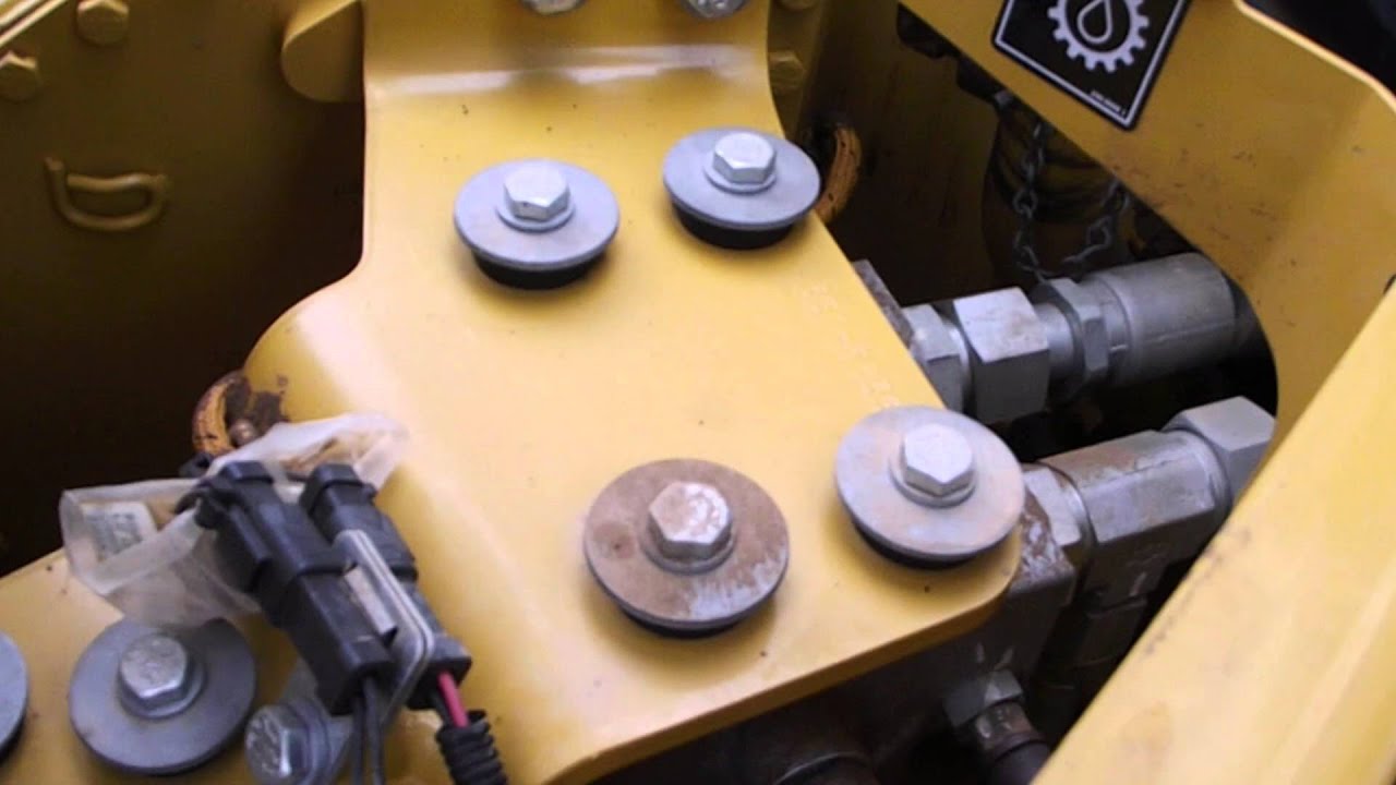 CAT D8T | Walkaround With Conner