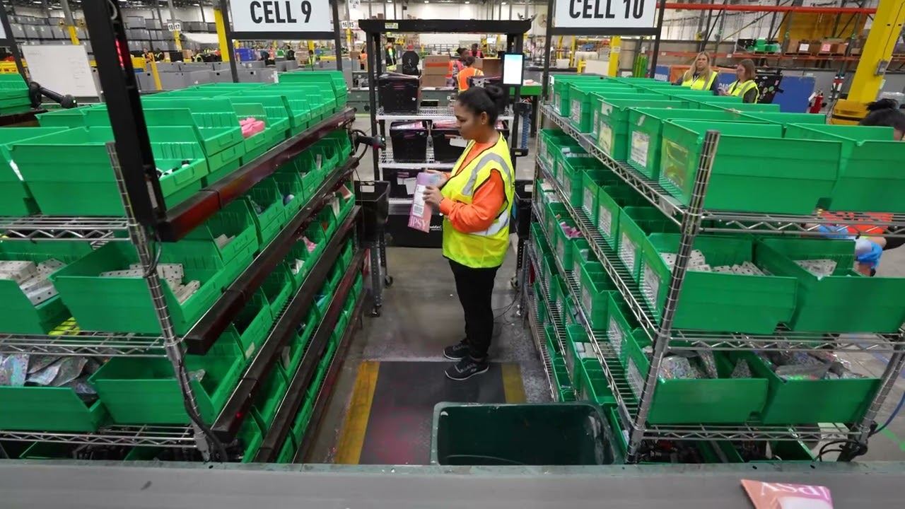 RobustAI + Saddle Creek Logistics Services