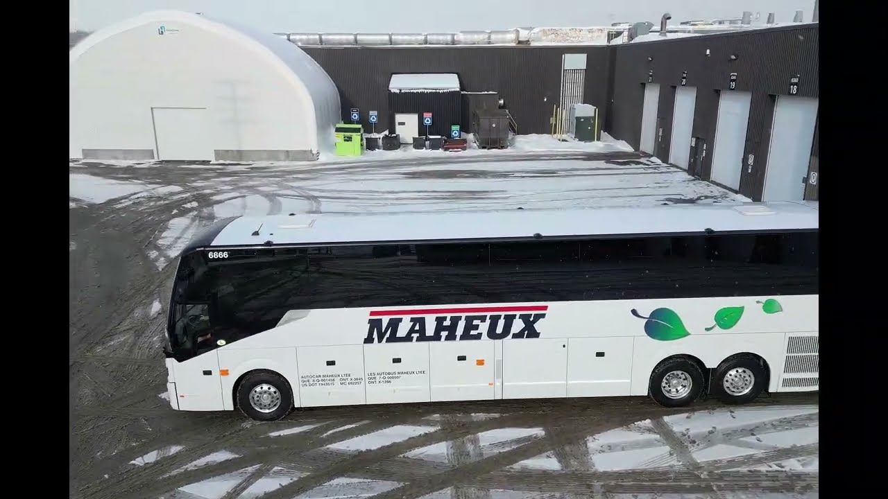 La naissance d'un autocar Autobus Maheux - De l'usine à la route.