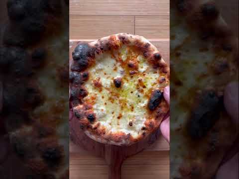 The Making Of a White Pizza