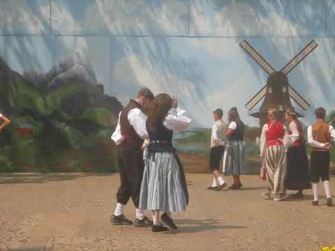 Patcnews Aug 10, 2017 Reports The Scandinavian Festival 17th Century European Folk Dance