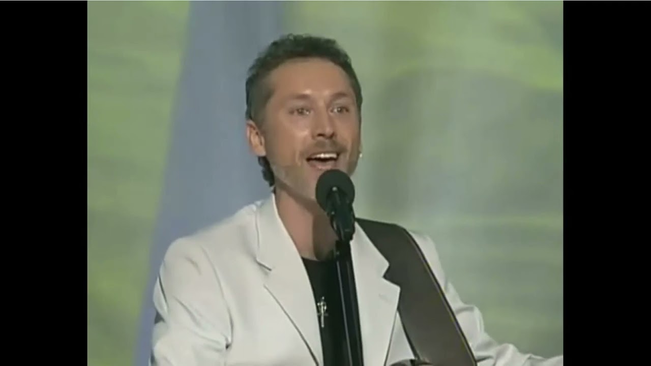 EMA 2002: Faraoni - "Imej me vedno s seboj"